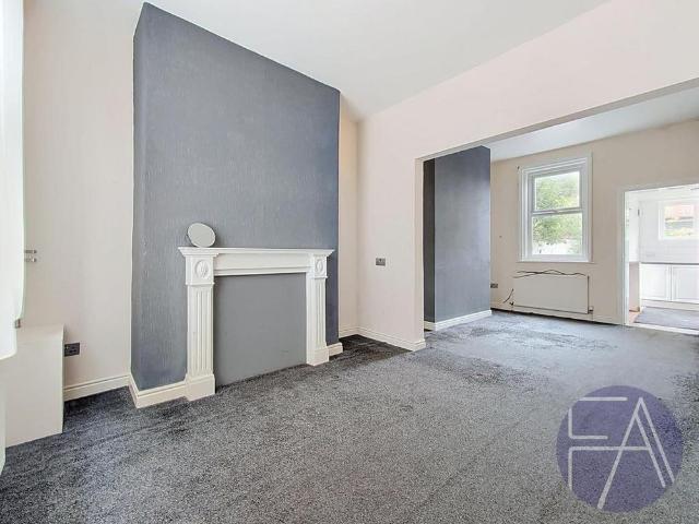 2 bedroom semi detached house to rent