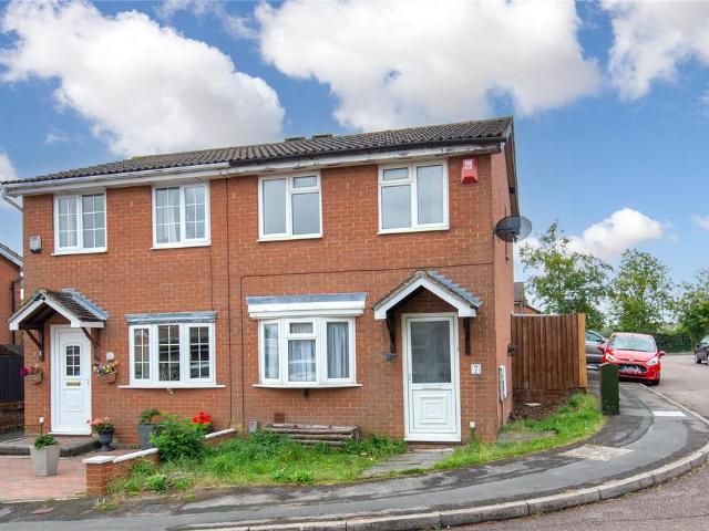 2 bedroom semi detached house to rent