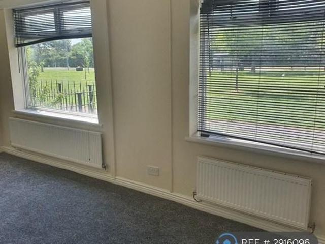 2 bedroom semi detached house to rent