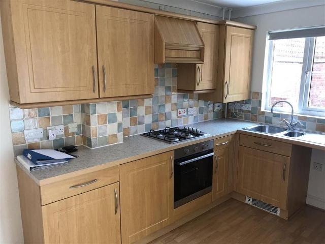 2 bedroom semi detached house to rent