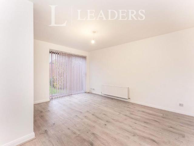 2 bedroom semi detached house to rent