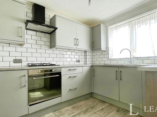 2 bedroom semi detached house to rent