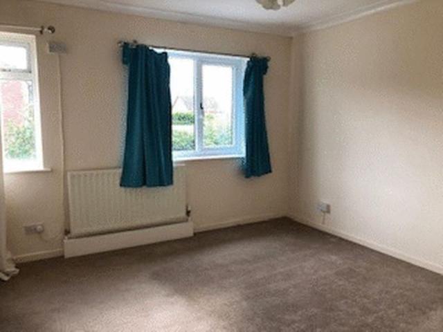 2 bedroom semi detached house to rent