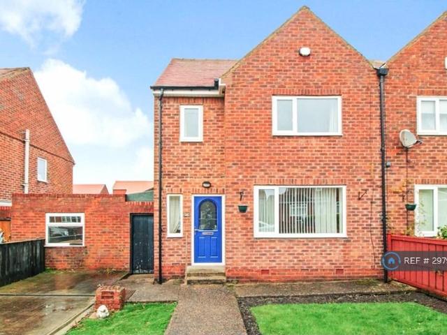 2 bedroom semi detached house to rent