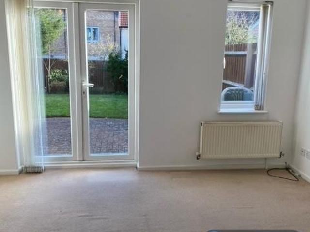 2 bedroom semi detached house to rent