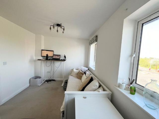 2 bedroom semi detached house to rent