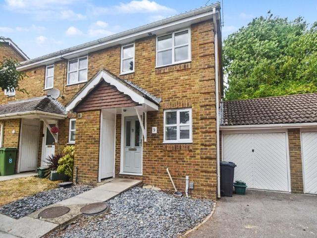 2 bedroom semi detached house to rent