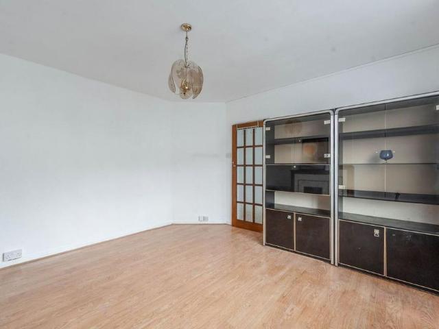 2 bedroom semi detached house to rent