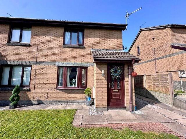 2 bedroom semi detached house to rent