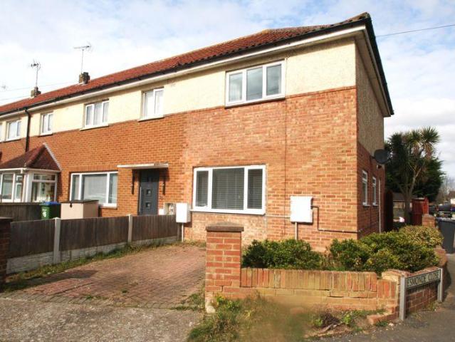 2 bedroom semi detached house to rent