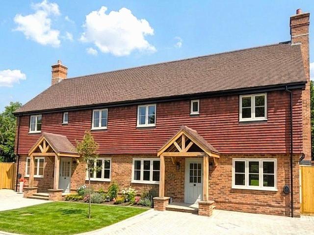 2 bedroom semi detached house for sale