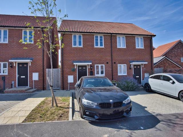 2 bedroom semi detached house for sale
