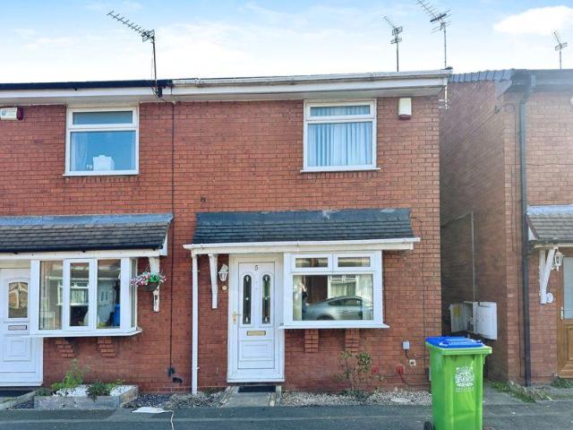 2 bedroom semi detached house for sale
