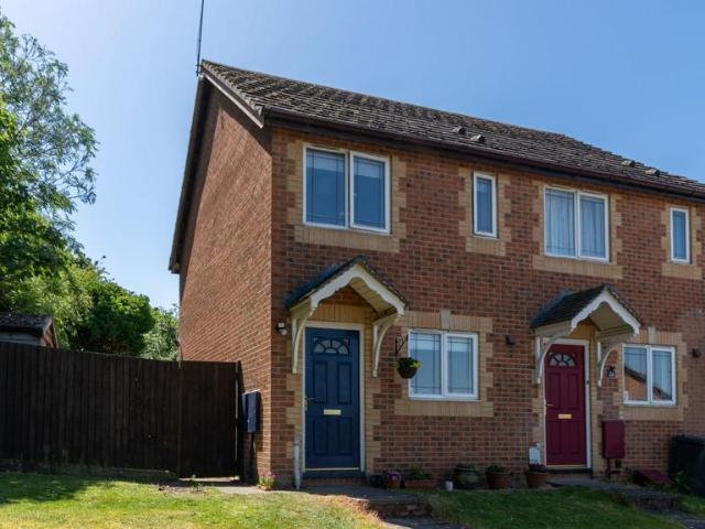 2 bedroom semi detached house for sale