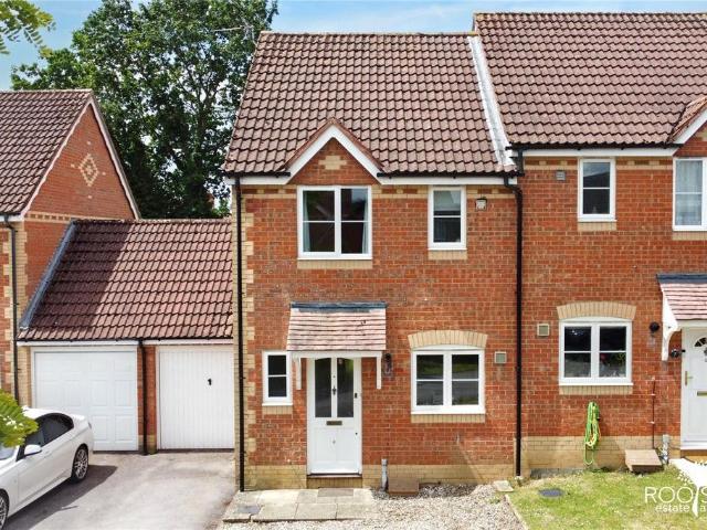 2 bedroom semi detached house for sale
