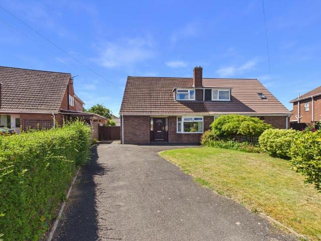 2 bedroom semi detached house for sale