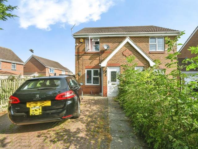 2 bedroom semi detached house for sale