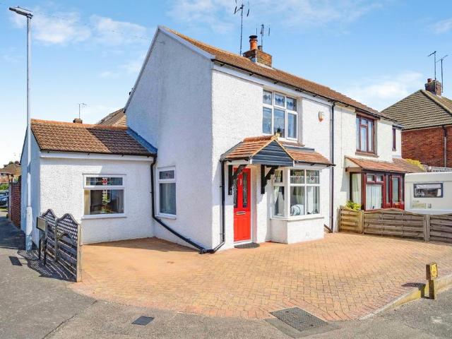 2 bedroom semi detached house for sale