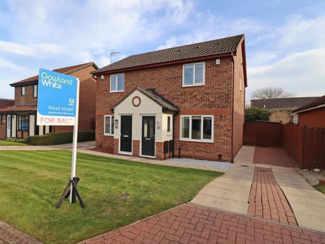2 bedroom semi detached house for sale
