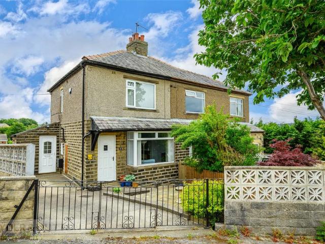 2 bedroom semi detached house for sale