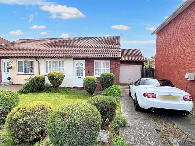 2 bedroom bungalow for sale