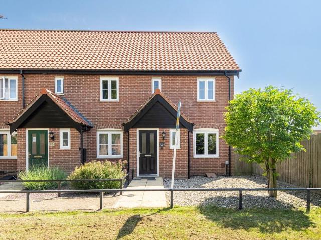 2 bedroom semi detached house for sale