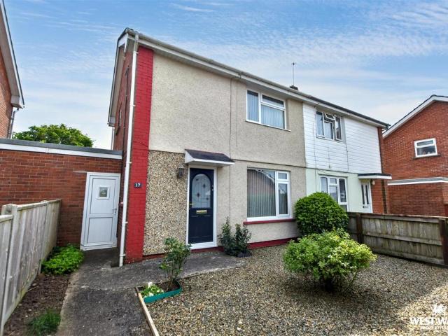 2 bedroom semi detached house for sale