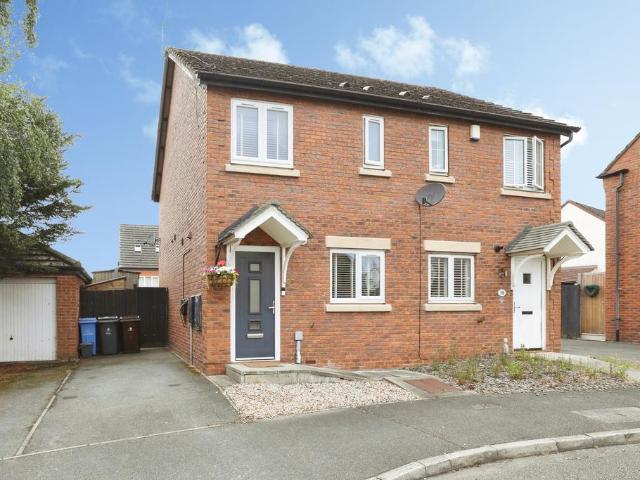 2 bedroom semi detached house for sale