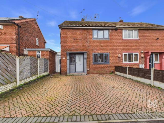 2 bedroom semi detached house for sale