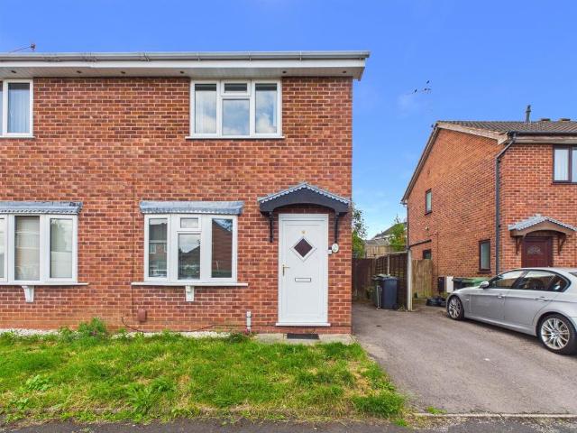 2 bedroom semi detached house for sale