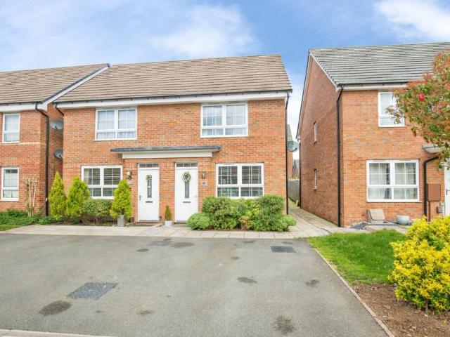 2 bedroom semi detached house for sale