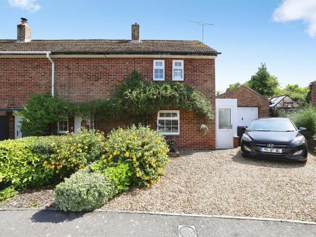 2 bedroom semi detached house for sale