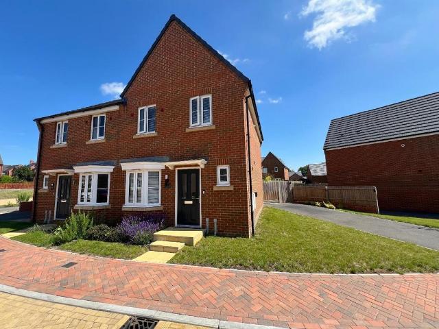2 bedroom semi detached house for sale