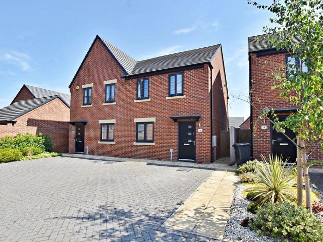 2 bedroom semi detached house for sale