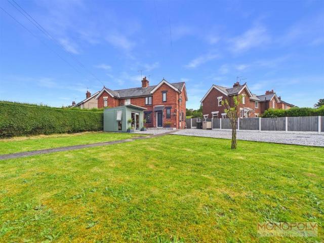 2 bedroom semi detached house for sale