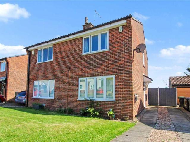 2 bedroom semi detached house for sale