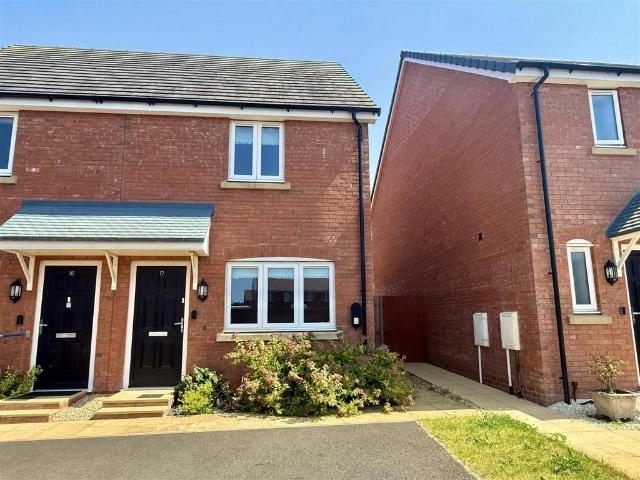 2 bedroom semi detached house for sale