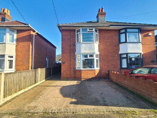 2 bedroom semi detached house for sale
