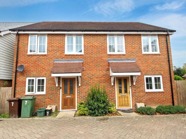 2 bedroom semi detached house for sale