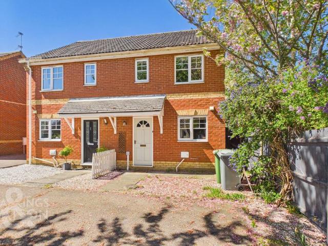 2 bedroom semi detached house for sale