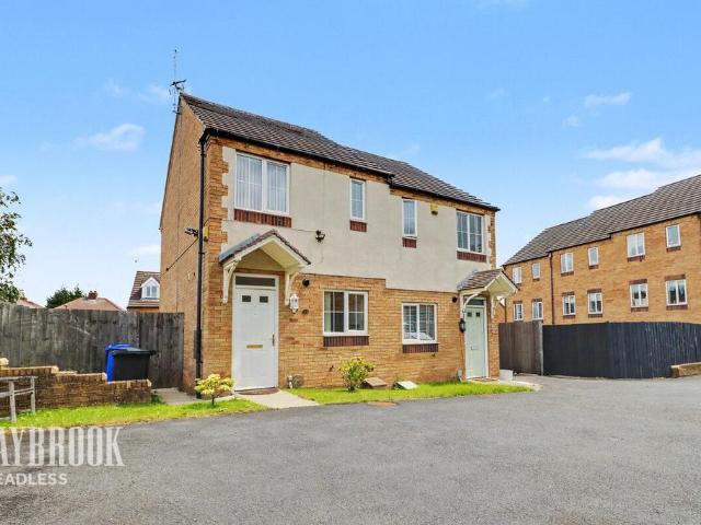 2 bedroom semi detached house for sale