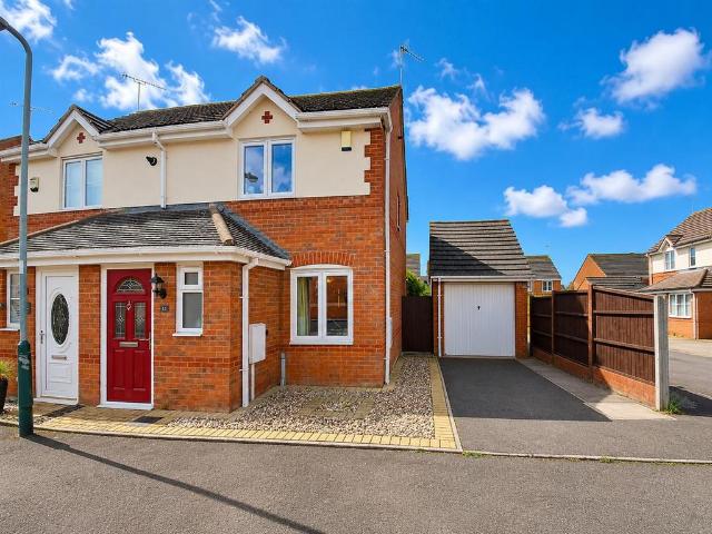 2 bedroom semi detached house for sale