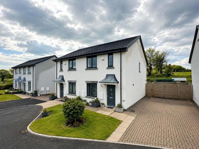 2 bedroom semi detached house for sale