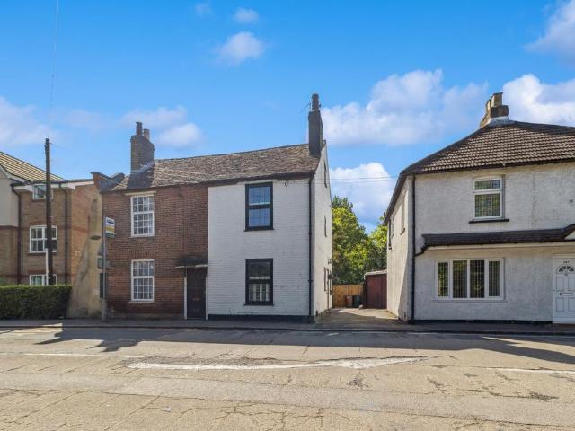 2 bedroom semi detached house for sale