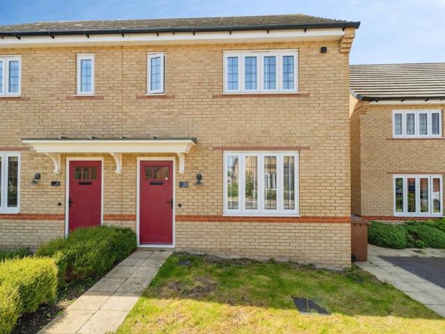 2 bedroom semi detached house for sale