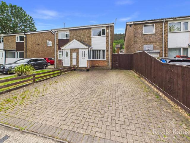 2 bedroom semi detached house for sale