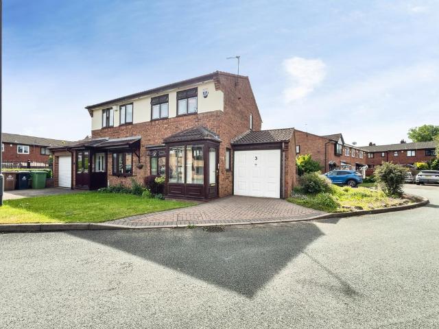 2 bedroom semi detached house for sale