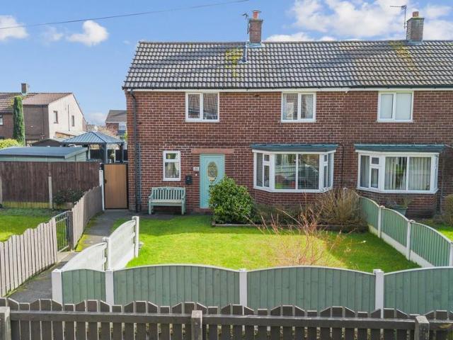 2 bedroom semi detached house for sale