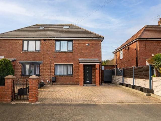 2 bedroom semi detached house for sale
