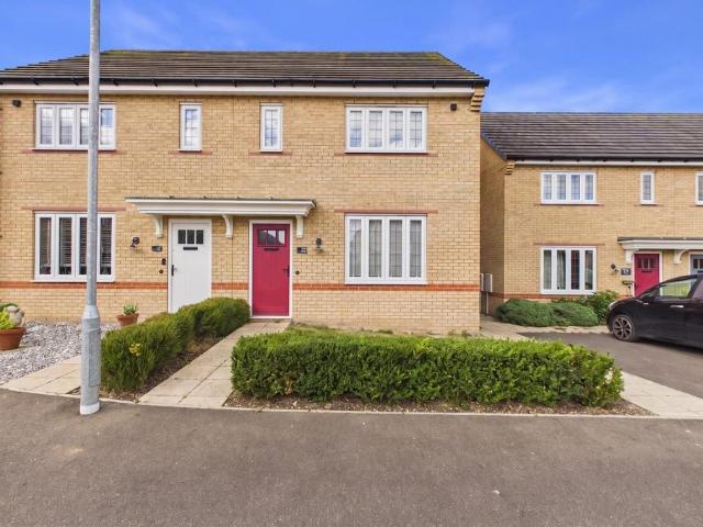2 bedroom semi detached house for sale